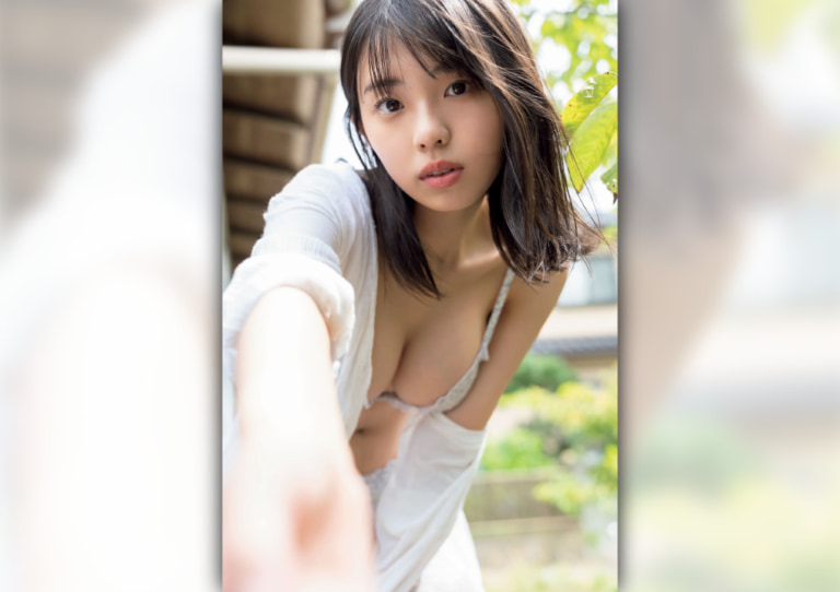 “令和のグラビアクイーン”菊地姫奈、圧巻のスタイル！ミスFLASH2023も水着披露の『FLASH』 - QJWeb クイック・ジャパン ウェブ
