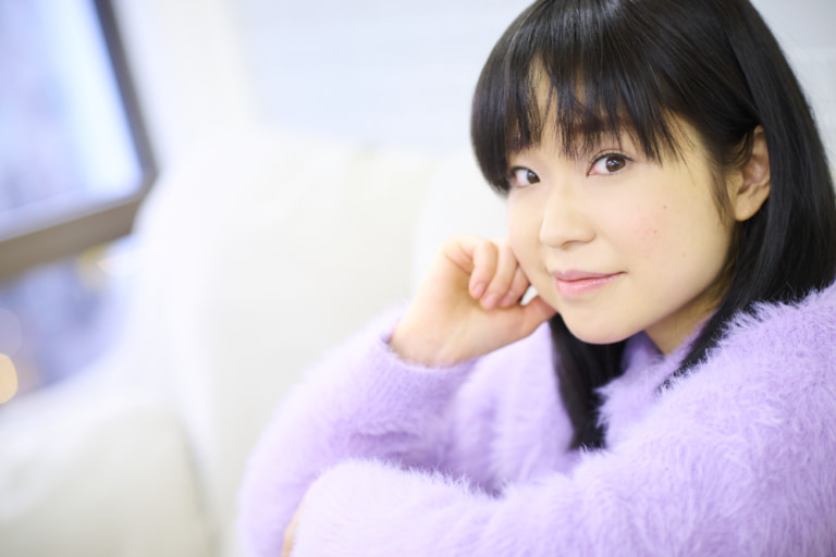 2002年『あいのり』主題歌「明日への扉」ヒットの裏側。女子高生だった川嶋あいが“絶対に譲れなかったこと” - QJWeb クイック・ジャパン ウェブ