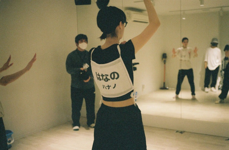 BiSHセントチヒロ・チッチがオーディションで気づいた“自分が逃げていたこと”「がんばる背中」【QJWebカメラ部】 - QJWeb クイック・ジャパン ウェブ