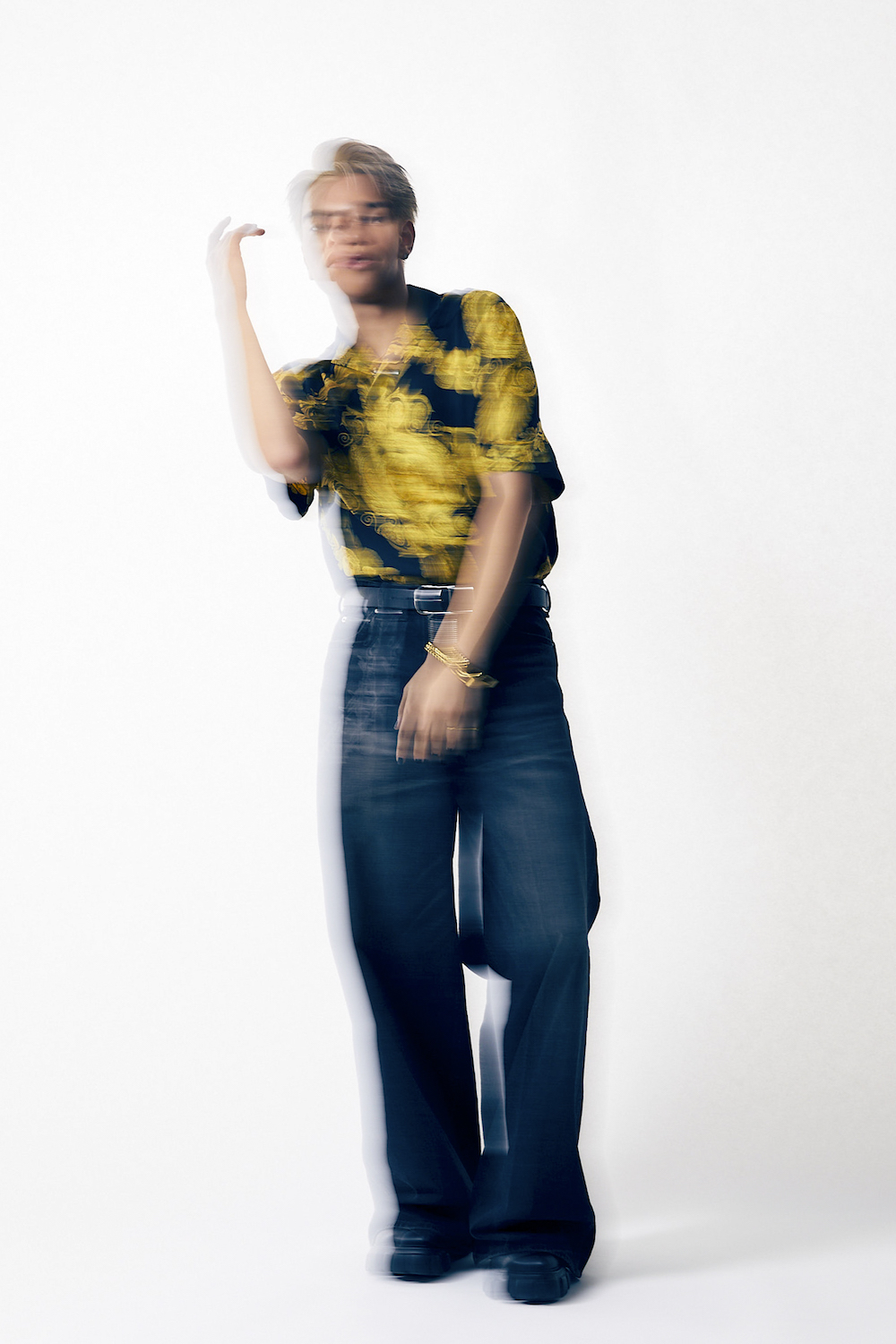 REIKO、デビューを実現した今語る「音楽しか居場所がなかった」ルーツと「世界で活躍するのは大前提」の未来 - QJWeb クイック・ジャパン ウェブ