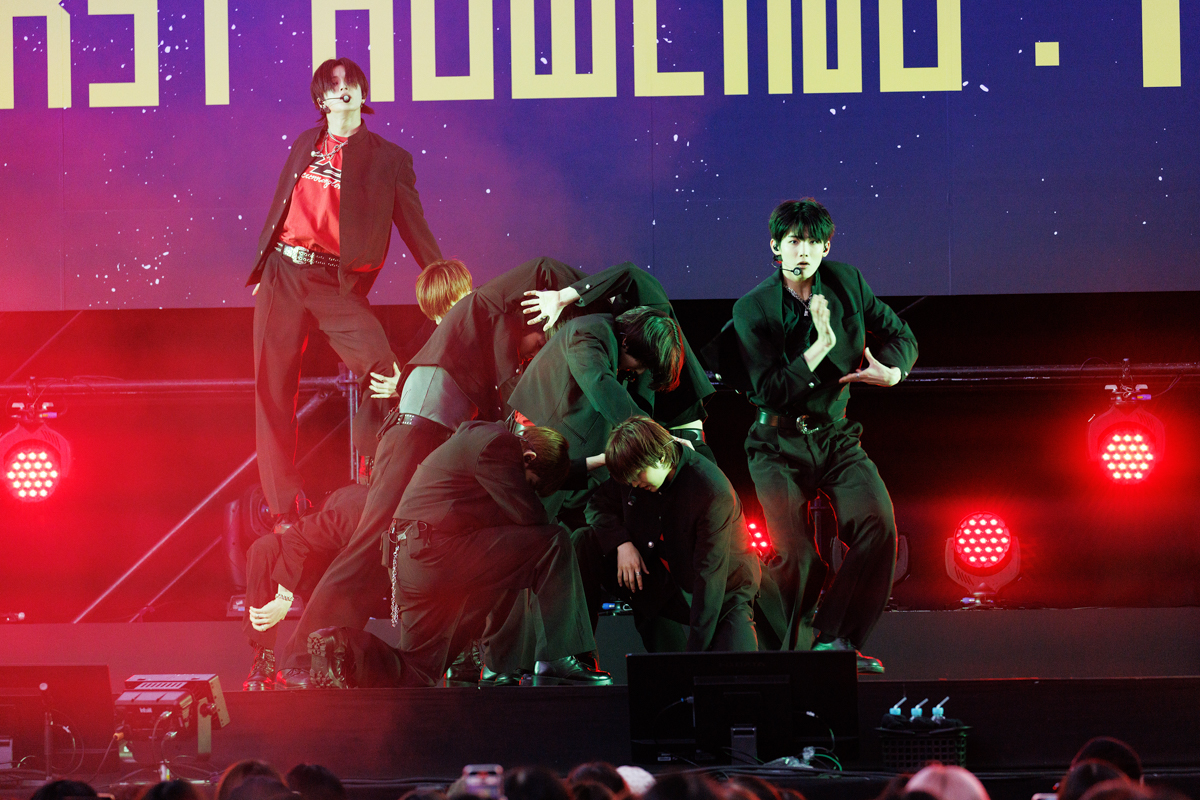 【写真200枚】&TEAMが語った、2年目の“決意”。K「ダンスも歌も、より本物にならなければ」＜『&TEAM 1st ALBUM SHOWCASE [First Howling : NOW ...