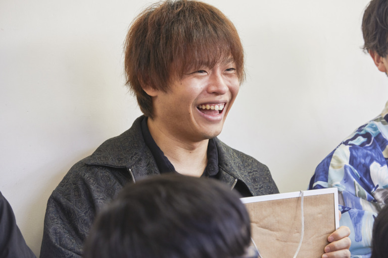 絶対に売れない『クイック・ジャパン』が爆誕!?『AUN』優勝・こんにちパンクールが禁断の大喜利に挑戦 - QJWeb クイック・ジャパン ウェブ