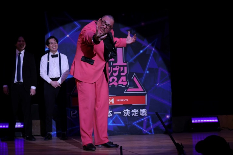 『R-1グランプリ2024』ファイナリスト決定。芸歴20年で初決勝の街裏ぴんく「いつか人生変えてやるぞと今までやってきた」 - QJWeb クイック・ジャパン ウェブ
