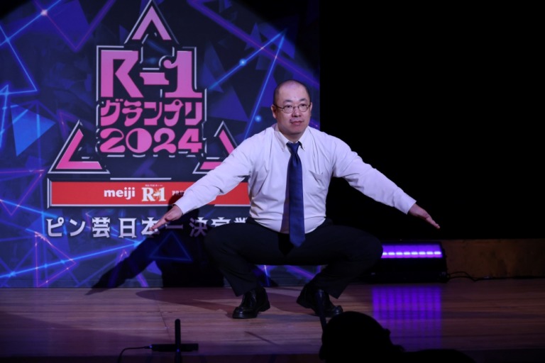 『R-1グランプリ2024』ファイナリスト決定。芸歴20年で初決勝の街裏ぴんく「いつか人生変えてやるぞと今までやってきた」 - QJWeb クイック・ジャパン ウェブ