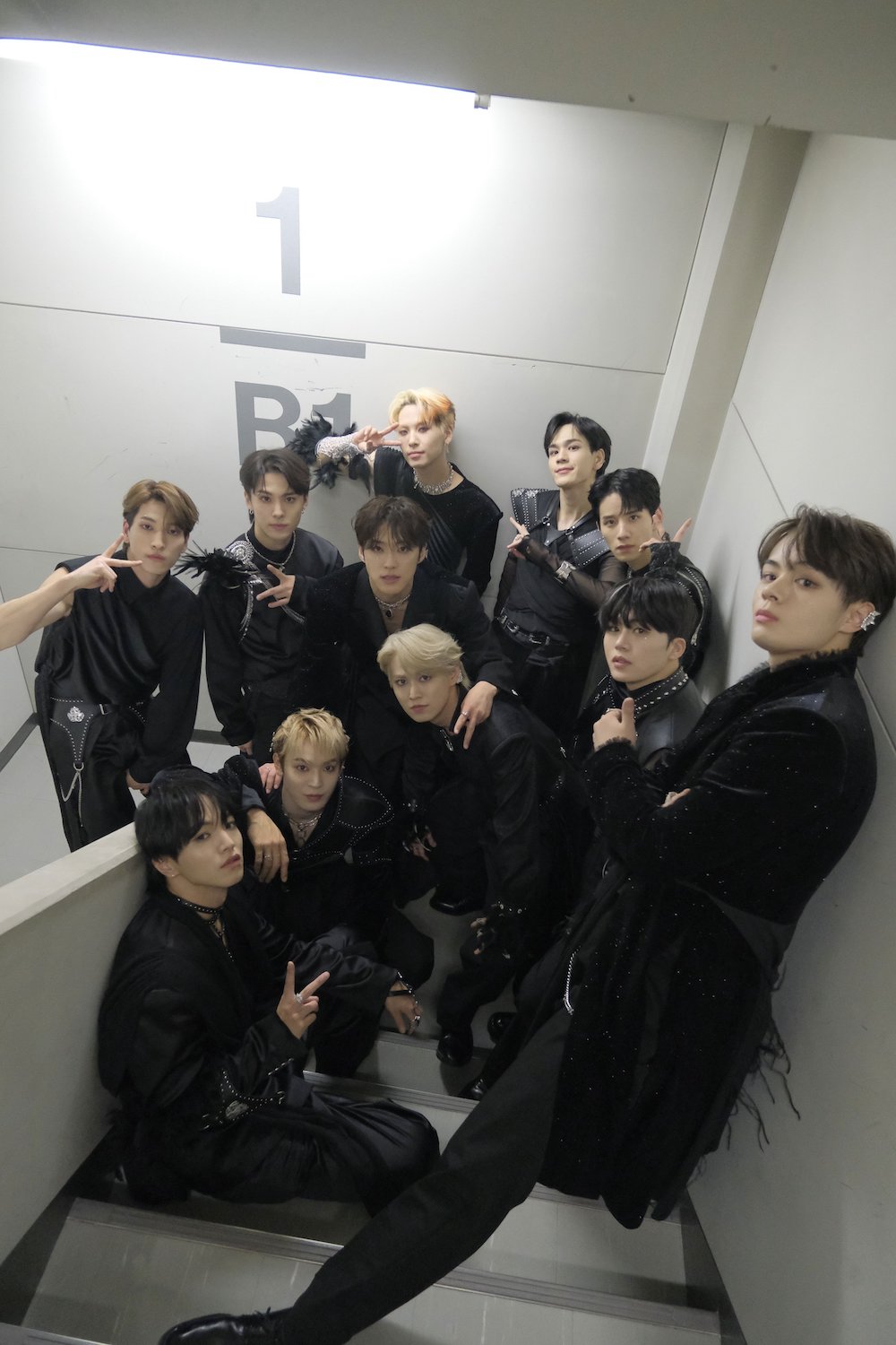 韓国人スタイリストが語るJO1衣装の制作秘話「11人の個性を活かしつつ、ダンスに集中できるように」 - QJWeb クイック・ジャパン ウェブ