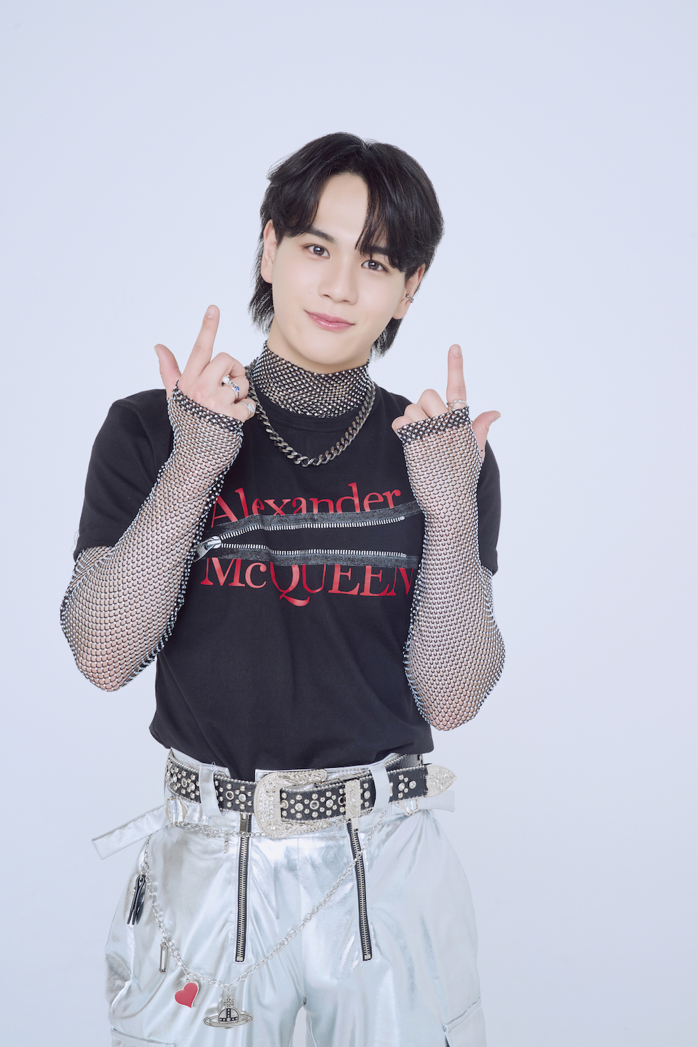 JO1豆原一成にとって“TOP”とは「応援していて恥じないグループになれたとき」 - QJWeb クイック・ジャパン ウェブ