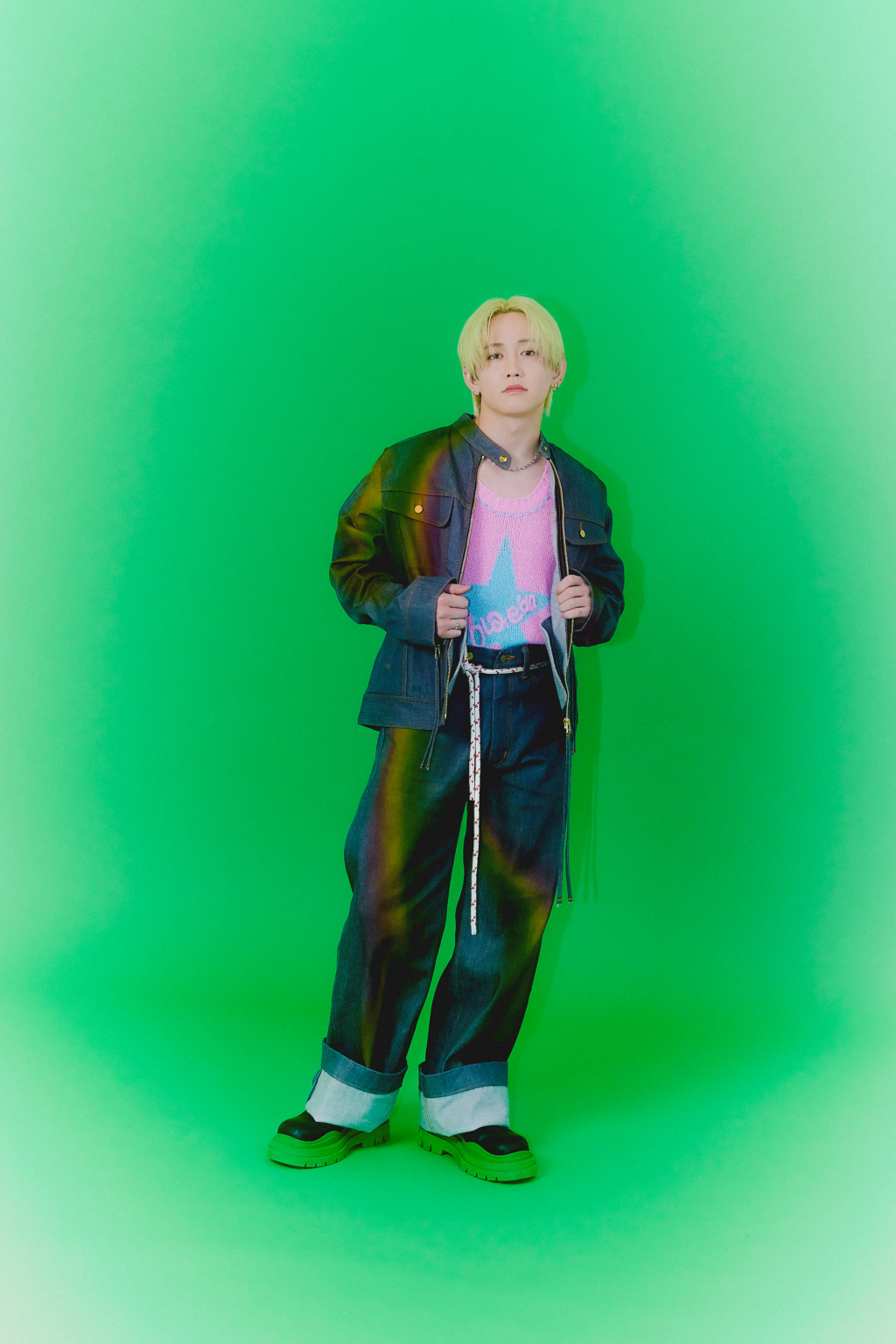 MASHIHO初連載記念インタビュー！2024年の挑戦と、自分の“いいところ”「僕はだいぶ裏表がない人間」 - QJWeb クイック・ジャパン ウェブ