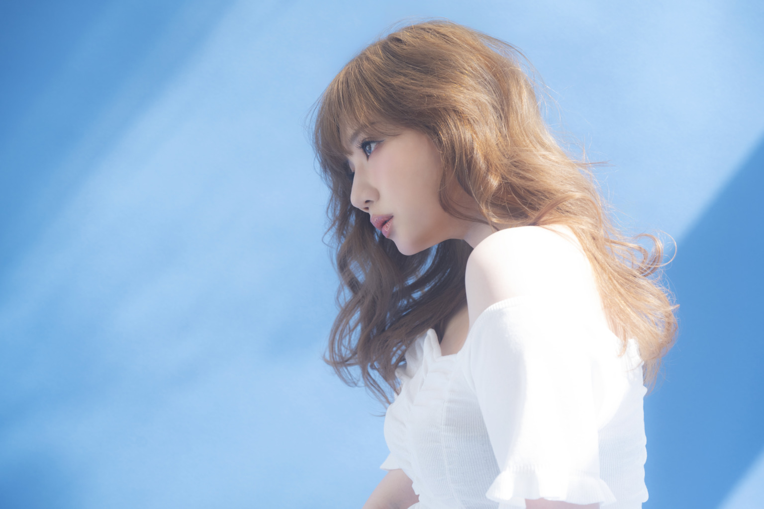 流行りの音楽では埋められない穴を埋めたい、MACOが貫く変わらないアーティスト性 - QJWeb クイック・ジャパン ウェブ